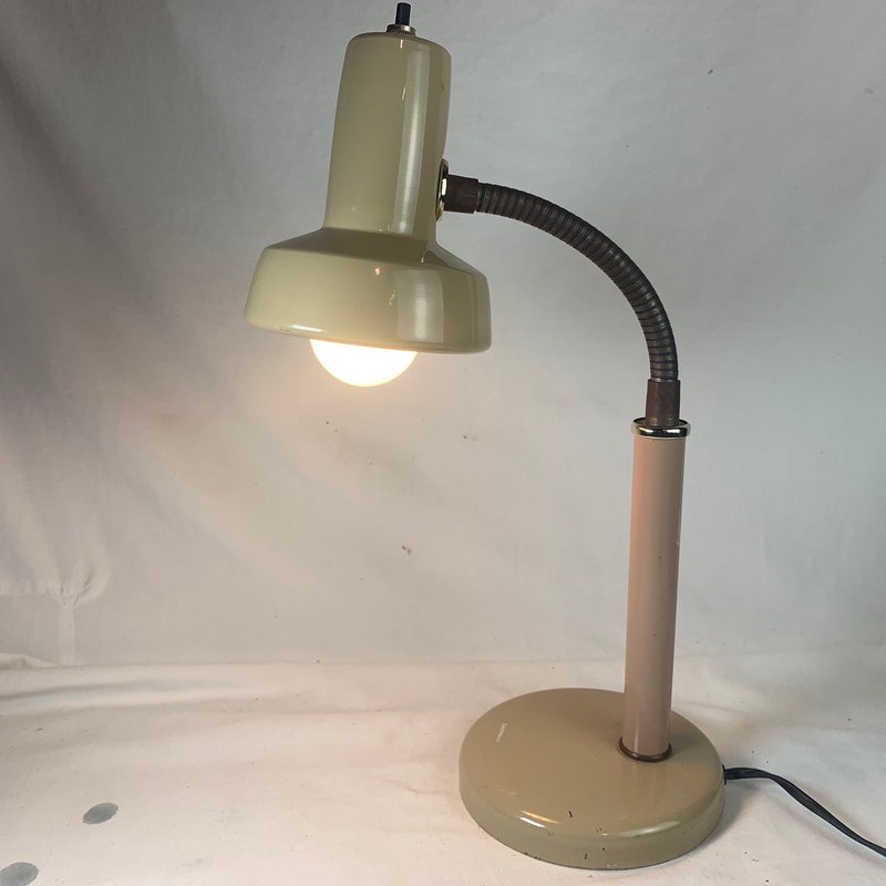 Retro Lamp - Etsy