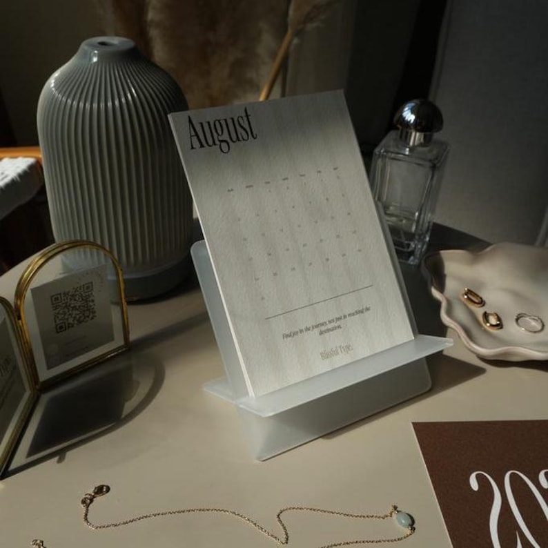 Motivational 2025 Desk Calendar Minimal and Aesthetic Design, Free ...