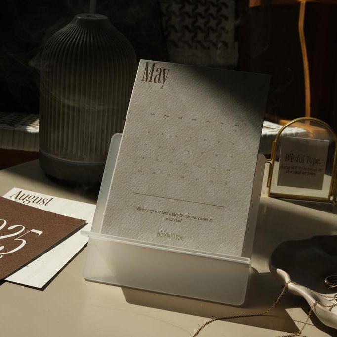 Motivational 2025 Desk Calendar Minimal and Aesthetic Design, Free ...