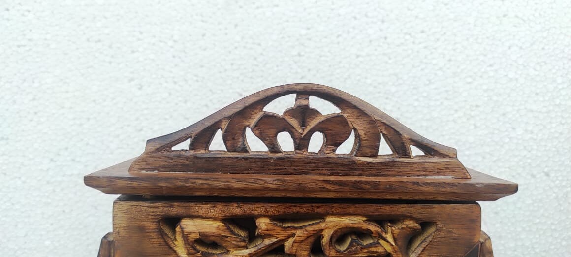 Wooden Key Box Mount Cute and Rustic Decorative Key Cabinet Premium ...