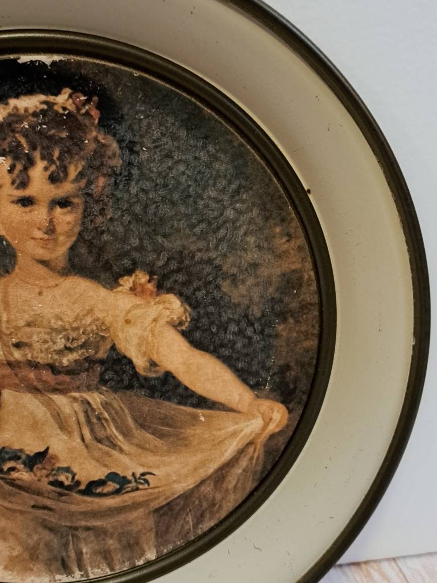 Vintage Guildcraft Collectible Tin New York USA, Victorian Era Miss ...