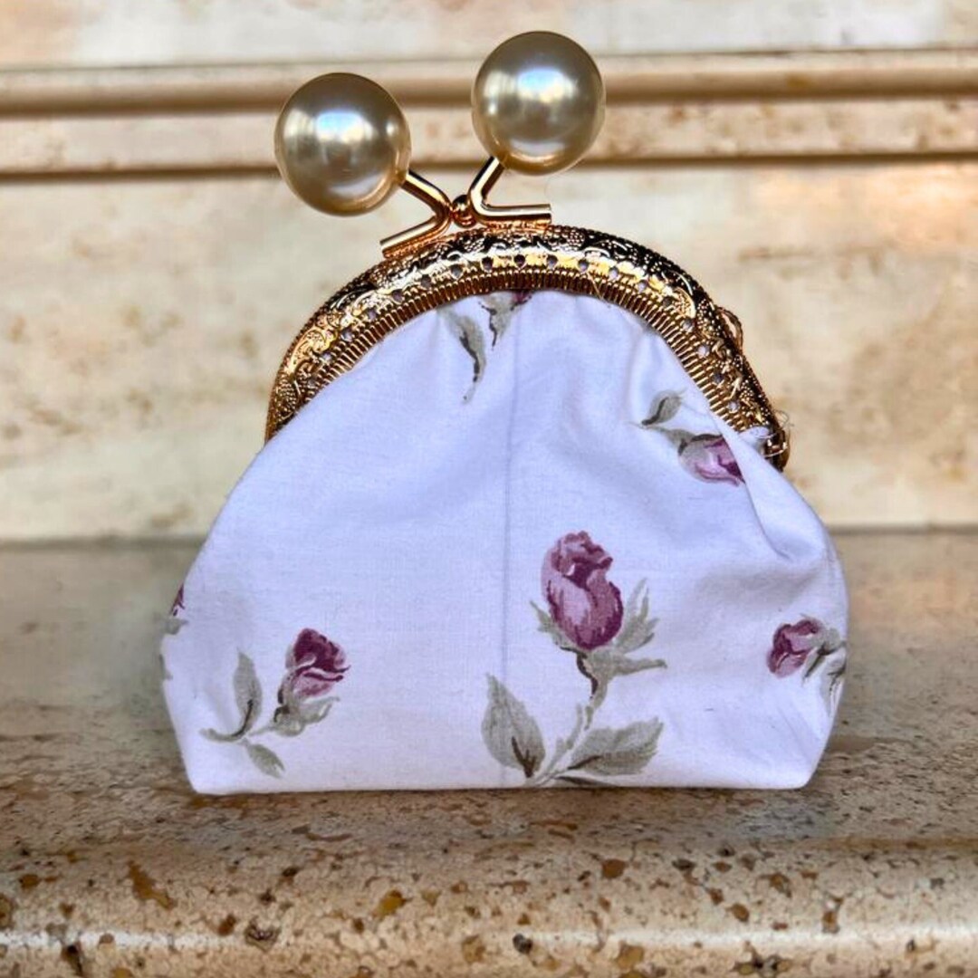Coin Purse in White Satin With Pink Flowers Pattern, Click Clack Jewel ...