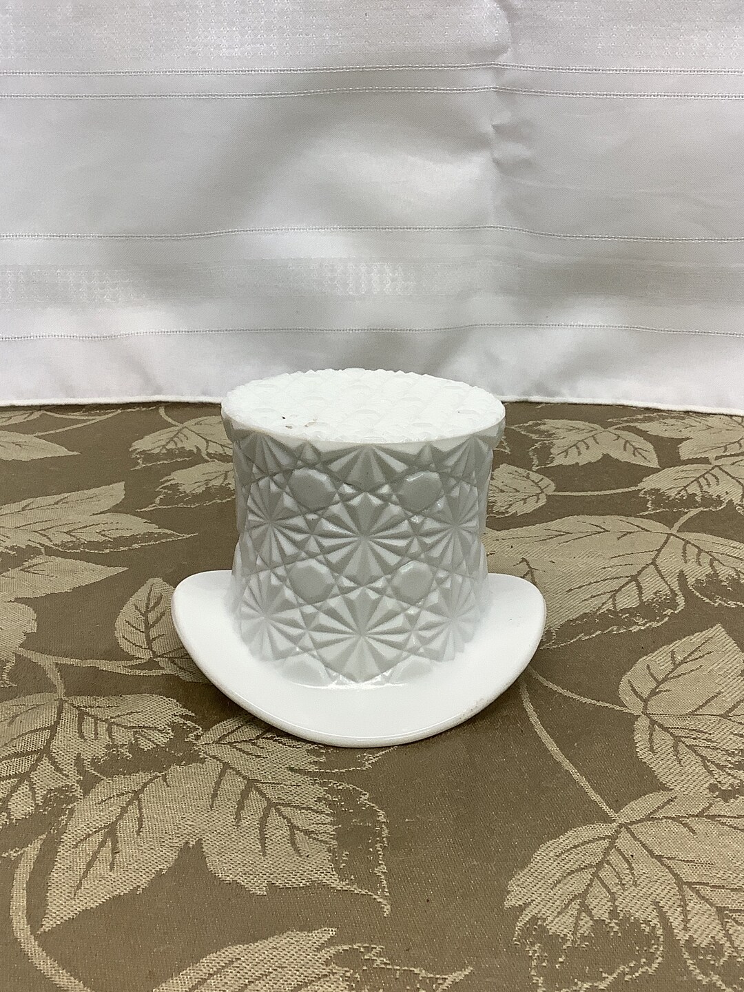 Vintage Milk Glass Top Hat Nut or Candy Bowl Milk Glass - Etsy