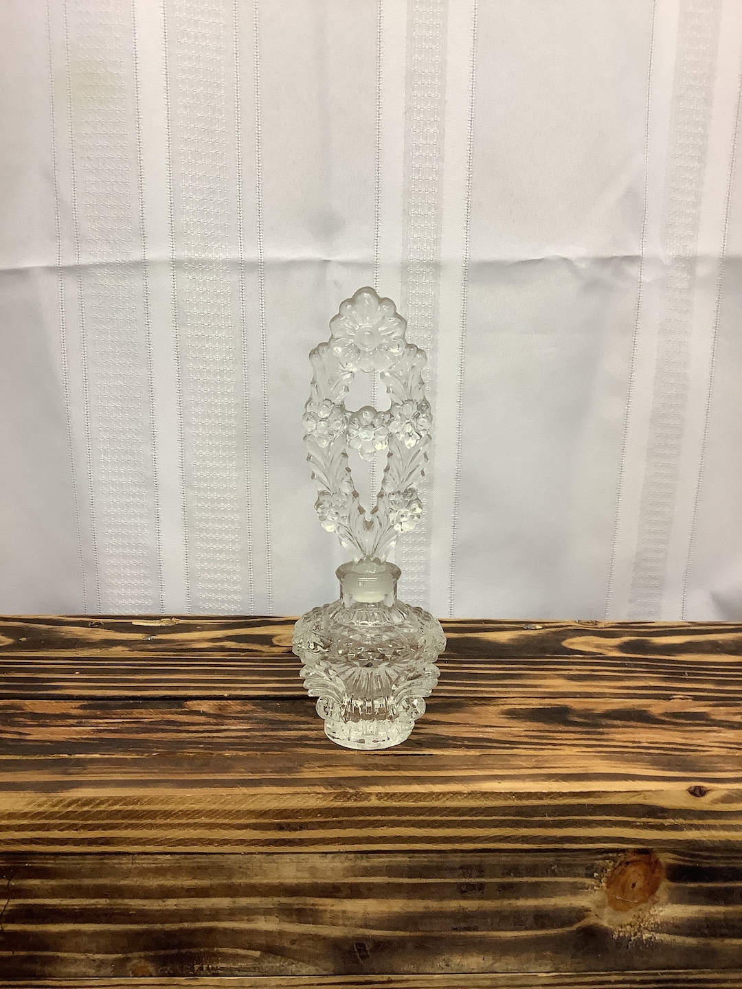 Vintage Perfume Bottle Cut Glass Floral Perfume Vanity Bottle. Art Deco ...