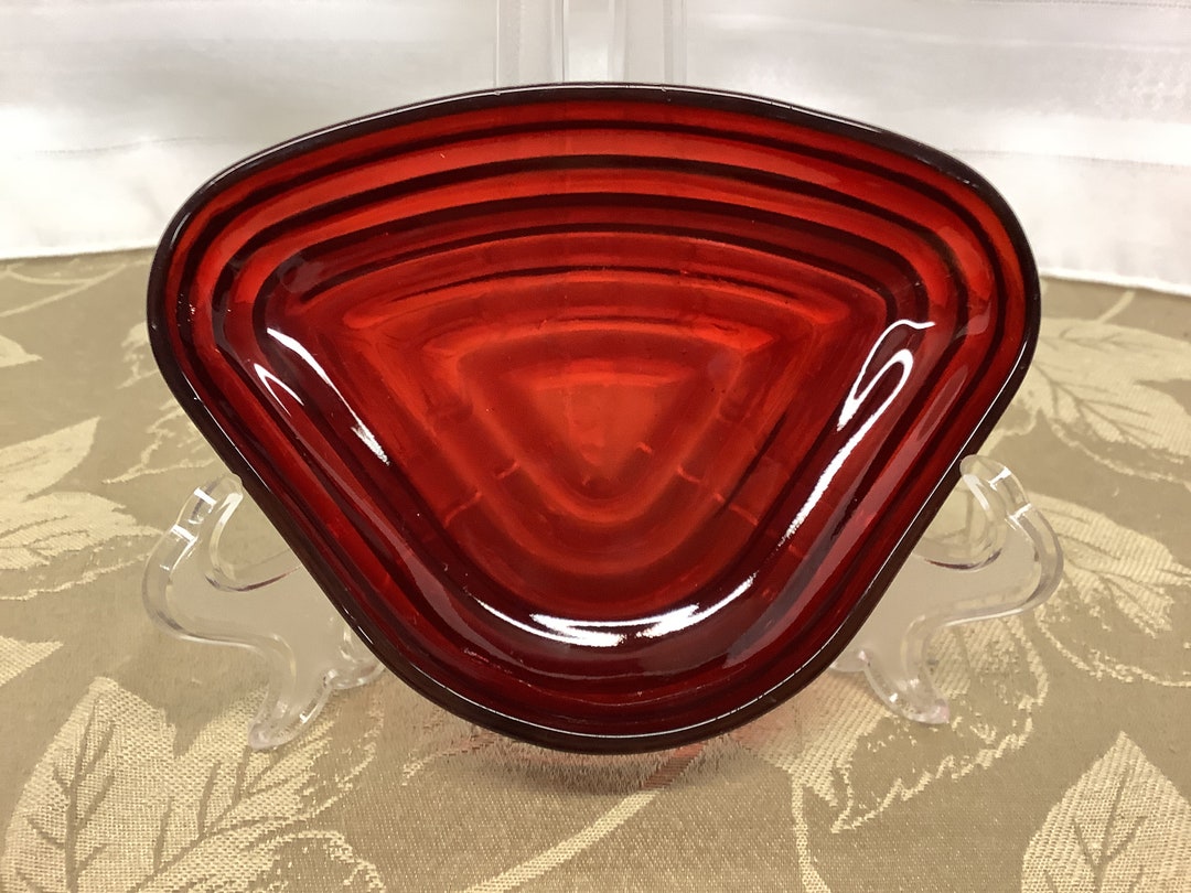 Vintage Royal Ruby Red Manhattan Triangle Relish or Tidbit Dishes - Etsy
