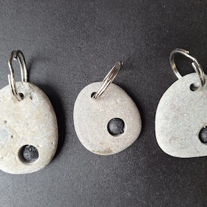 Keychain Pebble and Volcanic Charcoal Keychain Gift - Natural Rock With ...