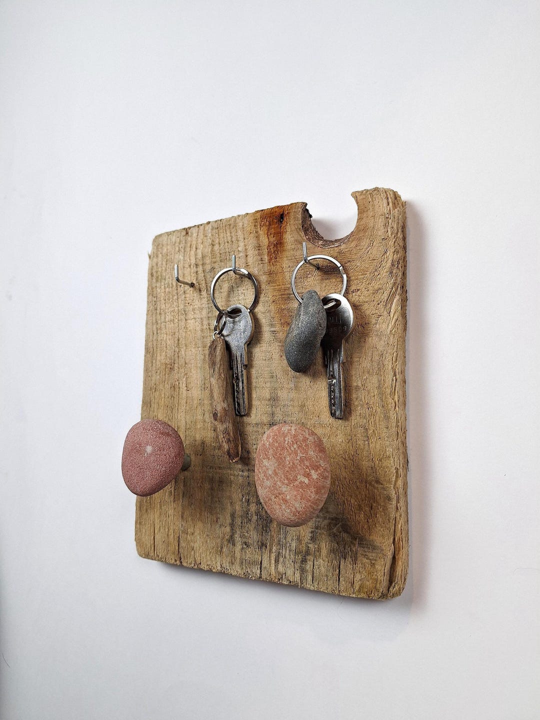 Wall Hook Rack With 2 Pebble Knobs and 3 Metal Key Hooks - Boho Chic ...