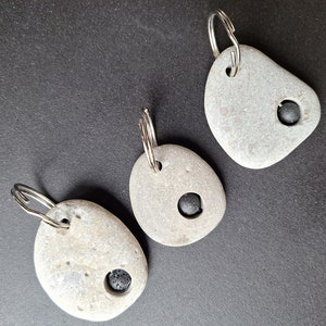 Keychain Pebble and Volcanic Charcoal Keychain Gift - Natural Rock With ...