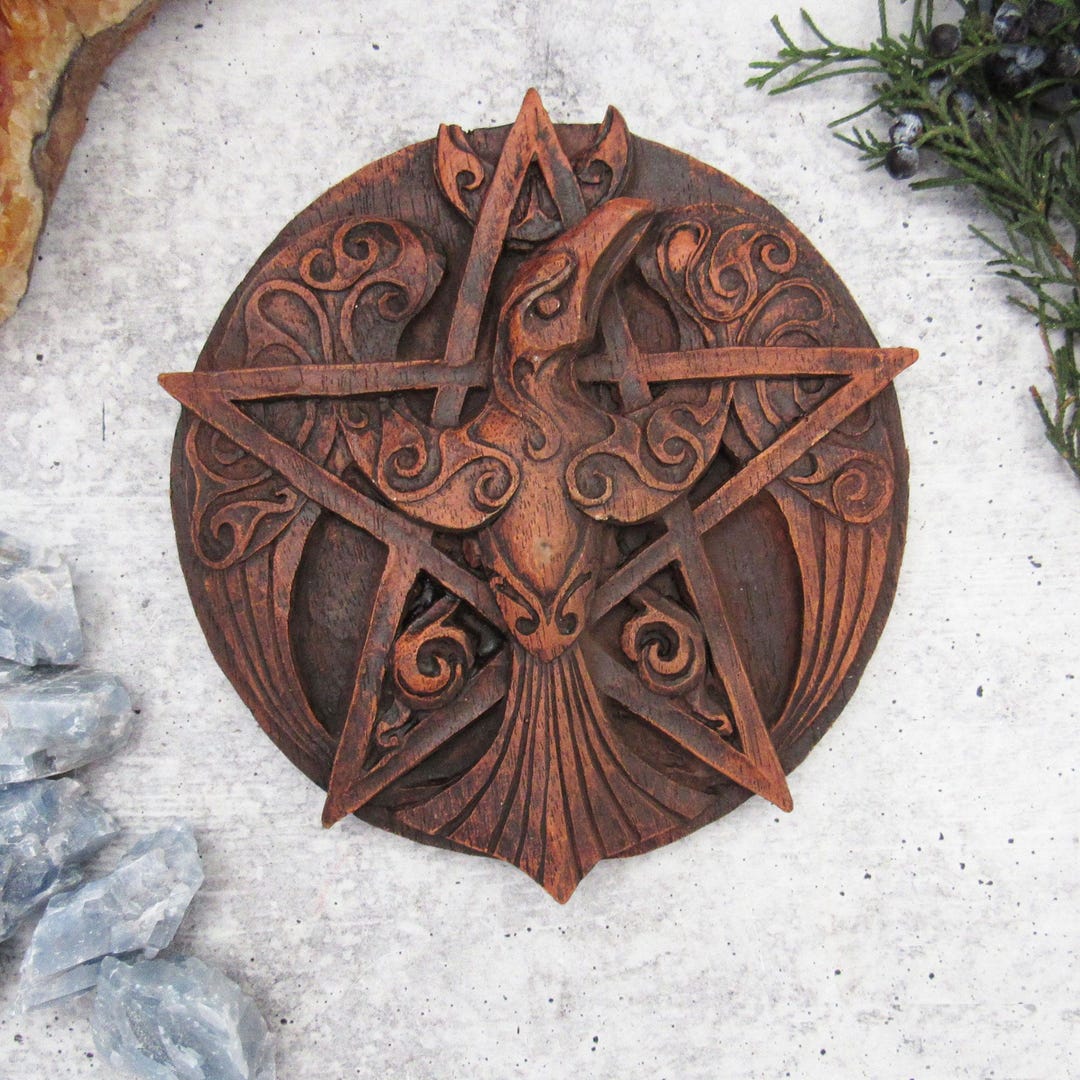 Raven Pentacle Plaque (wood Color) - Etsy