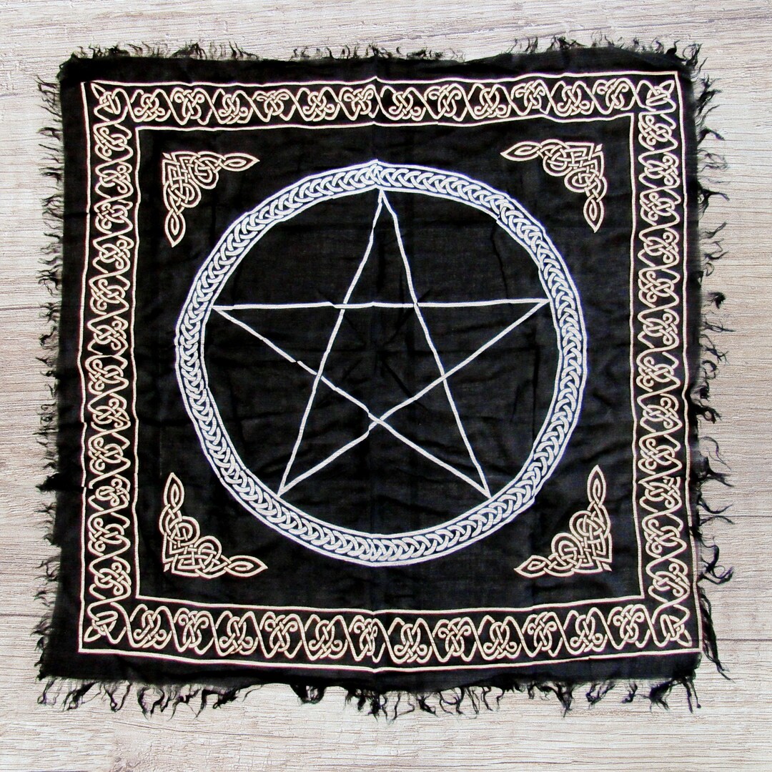 Celtic Pentagram Altar Cloth (36 Inches) - Gold and Silver - Etsy