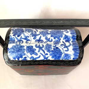 Antique Black Lacquerware Chinese Stacking Lunch Box Ceramic Top ...