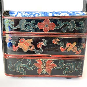 Antique Black Lacquerware Chinese Stacking Lunch Box Ceramic Top ...