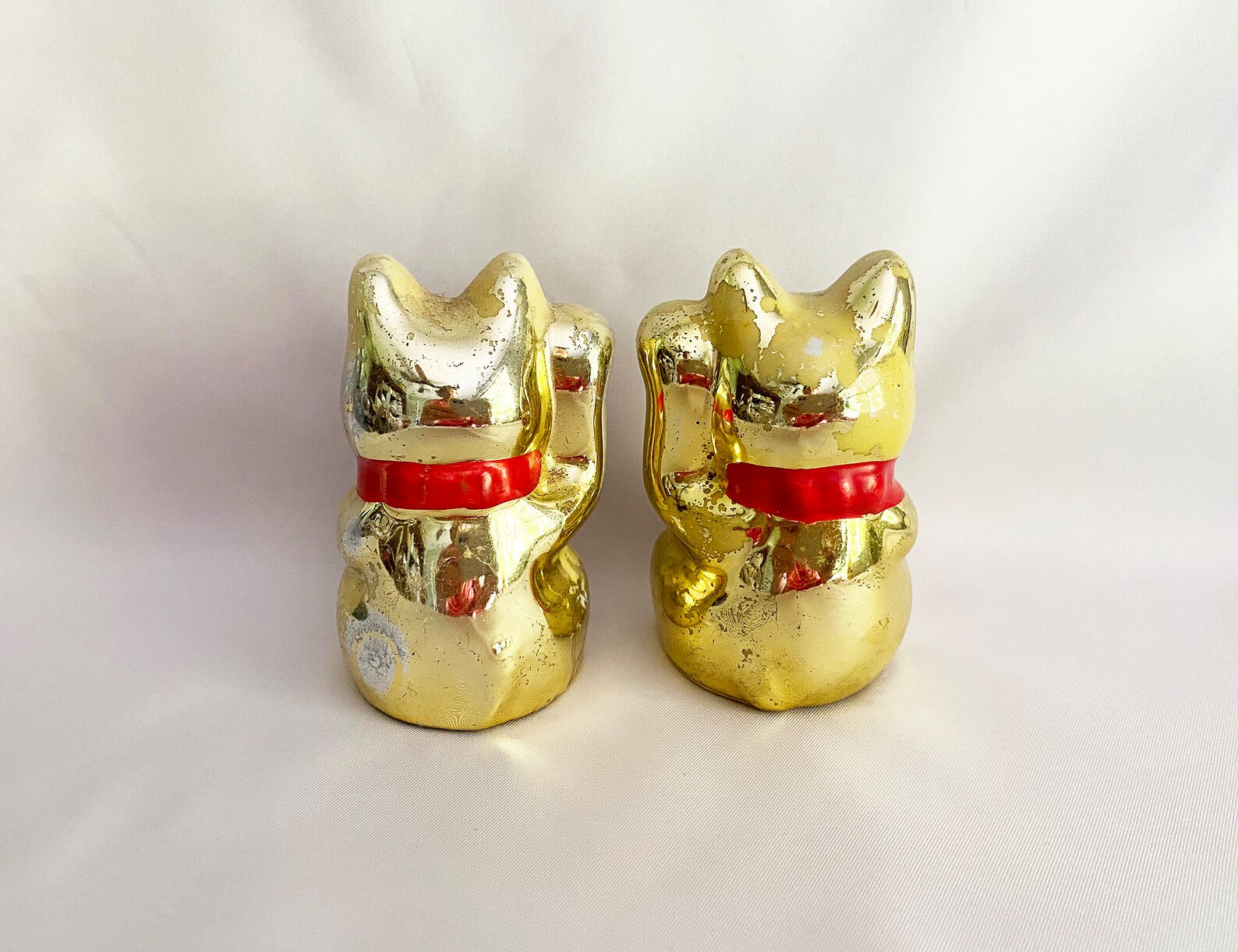 Vintage Lucky Cat Figurines Pair 2 Small Maneki Neko - Etsy