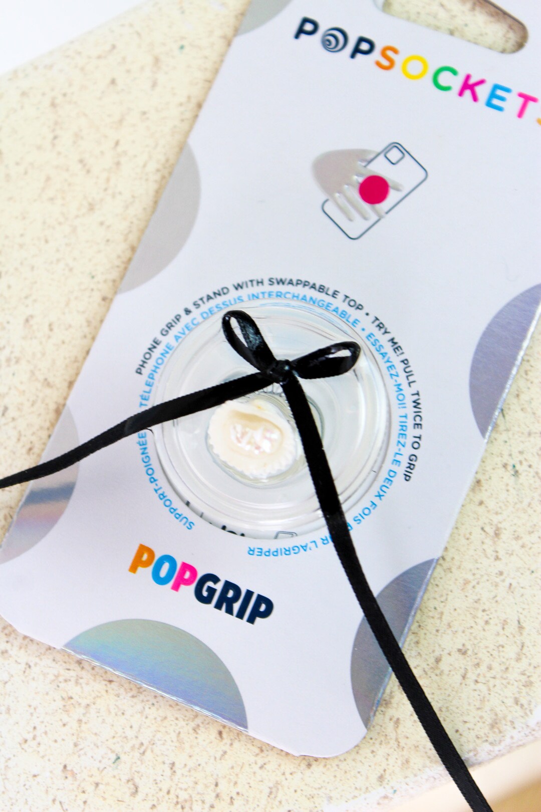 Black Bow & Pearl Shell Popsocket - Etsy