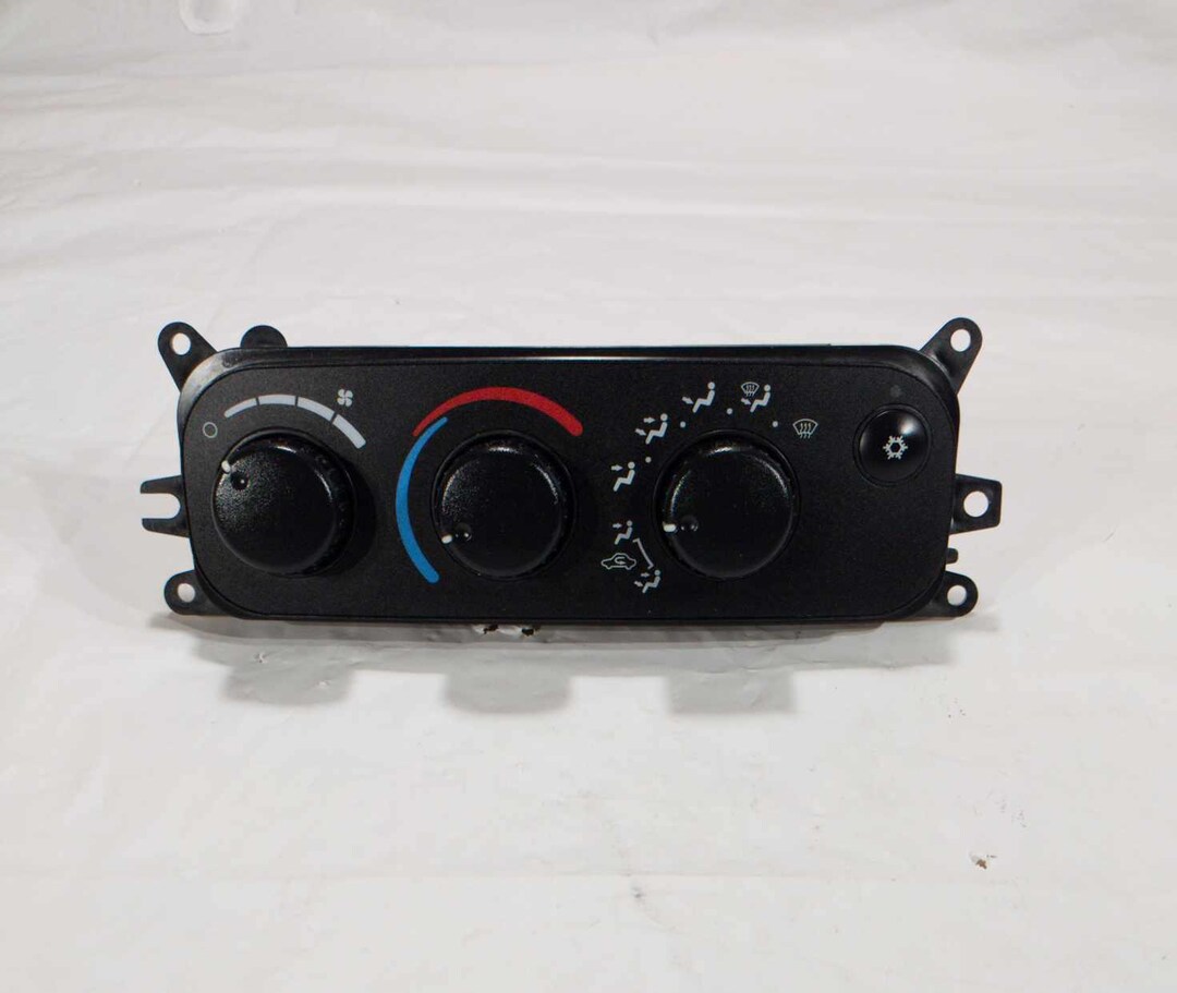 02 03 04 05 2002 2003 2004 2005 Dodge Ram 1500 2500 Climate Control ...