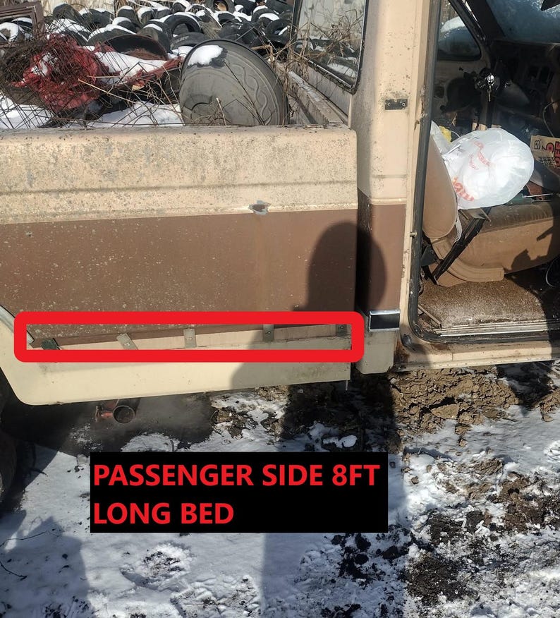 80-86 Ford F150 F250 F350 Lower Bed Trim Molding Passenger Right Side ...