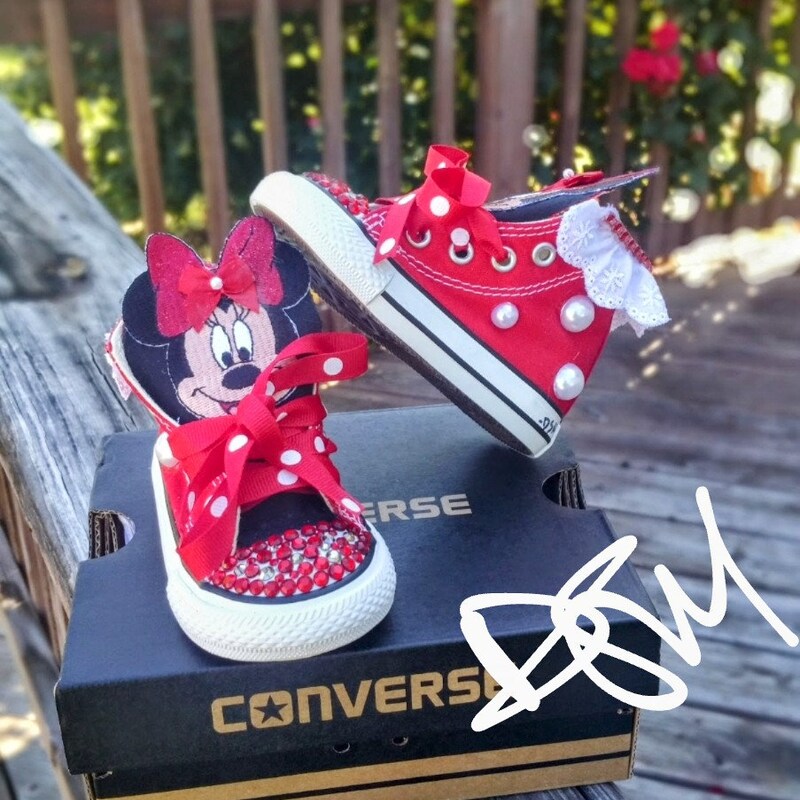 Minnie Mouse Converse - Etsy