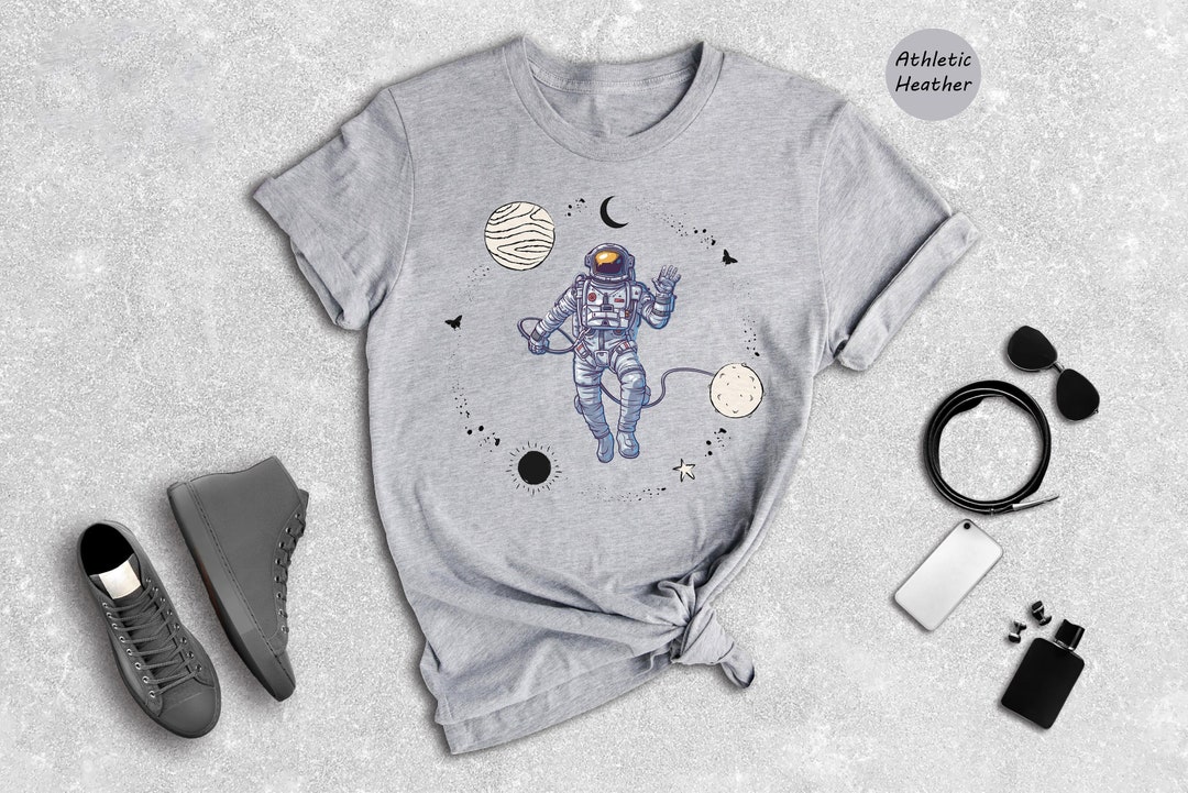 Astronaut Spaceman Tshirt, Solar System Astronomy T-shirt, Astronauts ...