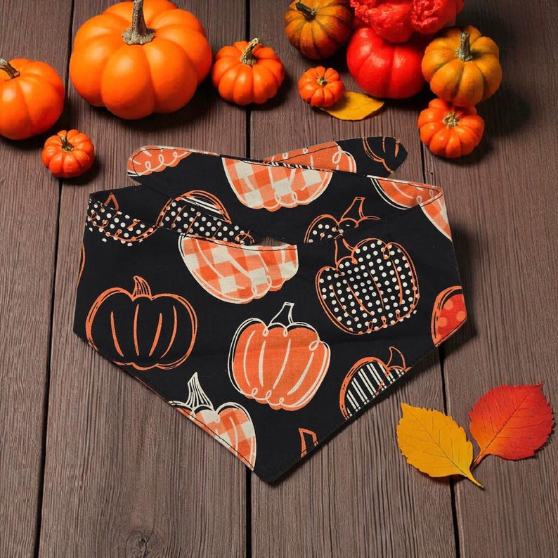 Halloween Dog Bandana Fall Pumpkin Pet Bandana, Over the Collar Bandana ...