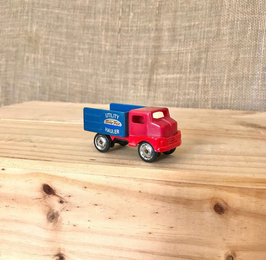 Small Vintage Tonka Truck Utility Haul 1998 Hauling Truck Diecast ...