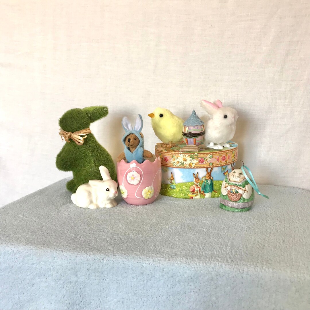 Set of 9 Vintage Porcelain Easter Trinkets Moss Bunny Planter Spring ...
