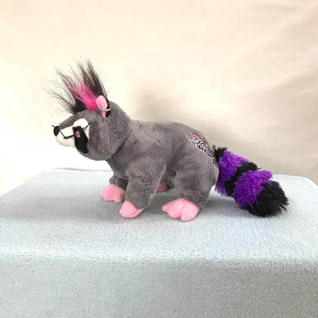 Vintage Webkinz Rockerz Glam Rock Raccoon Rocker Chick Plushie Stuffed ...