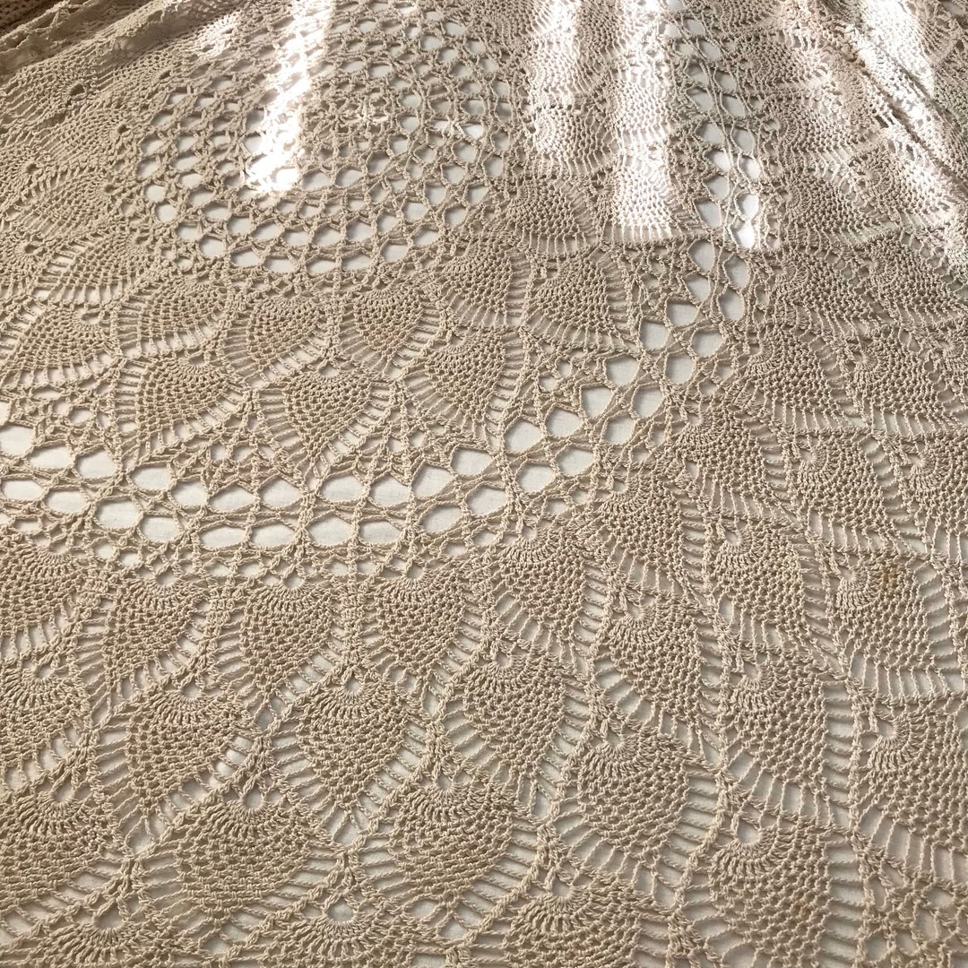 Large Vintage Crochet Lace Tablecloth Pinwheel Pattern Lace Sofa Throw ...