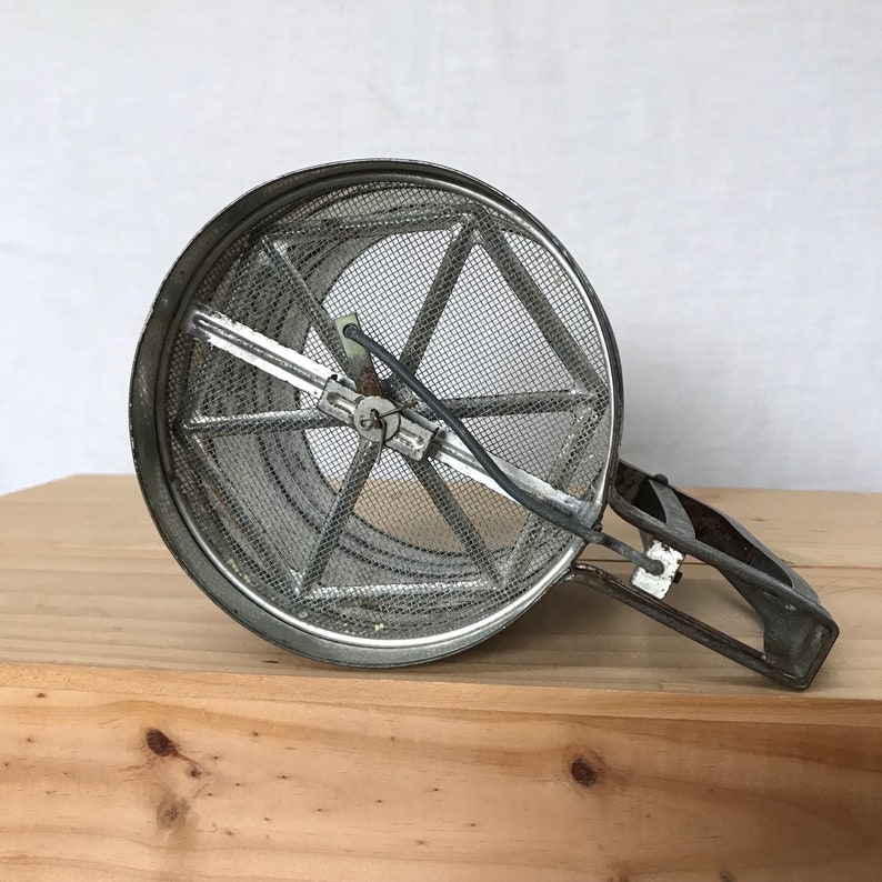 Metal Flour Sifter Foley Sift-chine Flour Sifter Cooking & Baking Tool ...