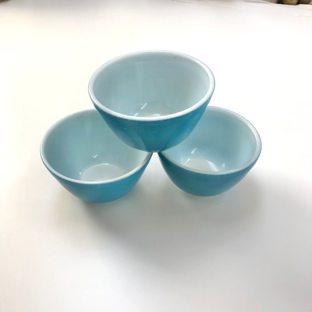 Vintage Set of 3 Pyrex Primary Color Blue Small Nesting Bowl Mixing ...