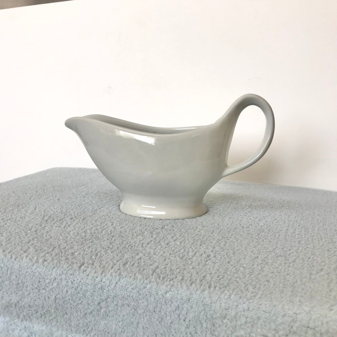 Vintage Plain White Porcelain Gravy Boat Dinner Table Decor Accent ...