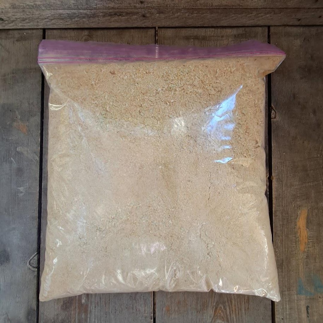 Oak Sawdust: Extra Fine, 1 Gallon Bag, Arts, Crafts, Gardening - Etsy
