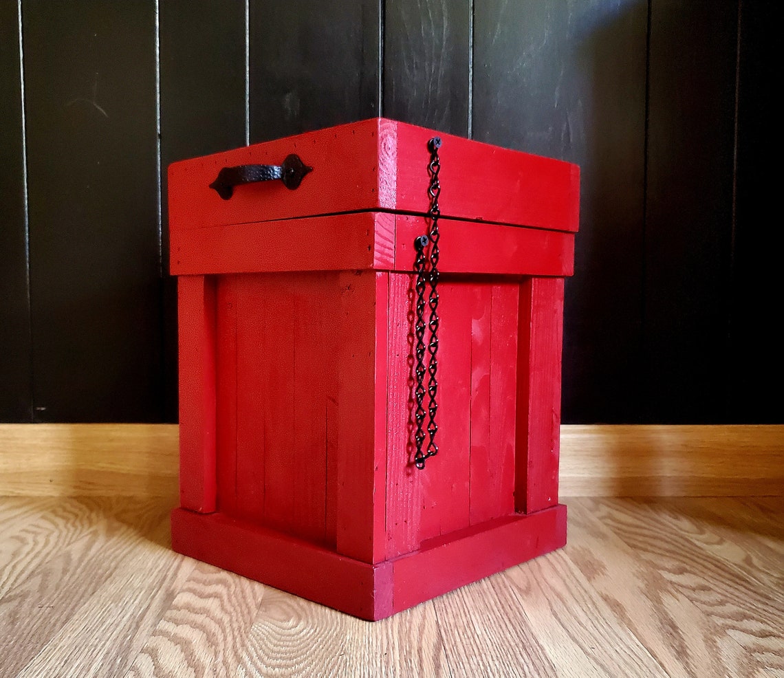 Red Trash Can 4 Gallon Bin Gothic Trash Bin Gothic Bathroom - Etsy
