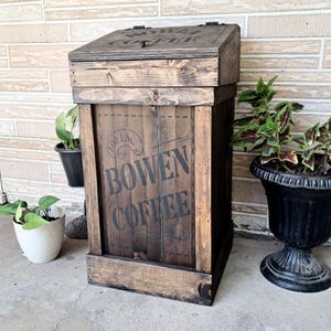 Rustic Country 13 Gallon Kitchen Trash Can, Wood Garbage Can, Vintage ...
