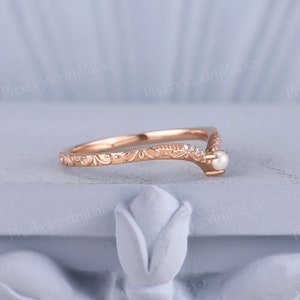 Antique Pearl Moissanite Curved Wedding Band Pattern Engraving Unique ...