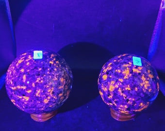 Yooperlite Sphere UV Reactive Stand Included C - Etsy