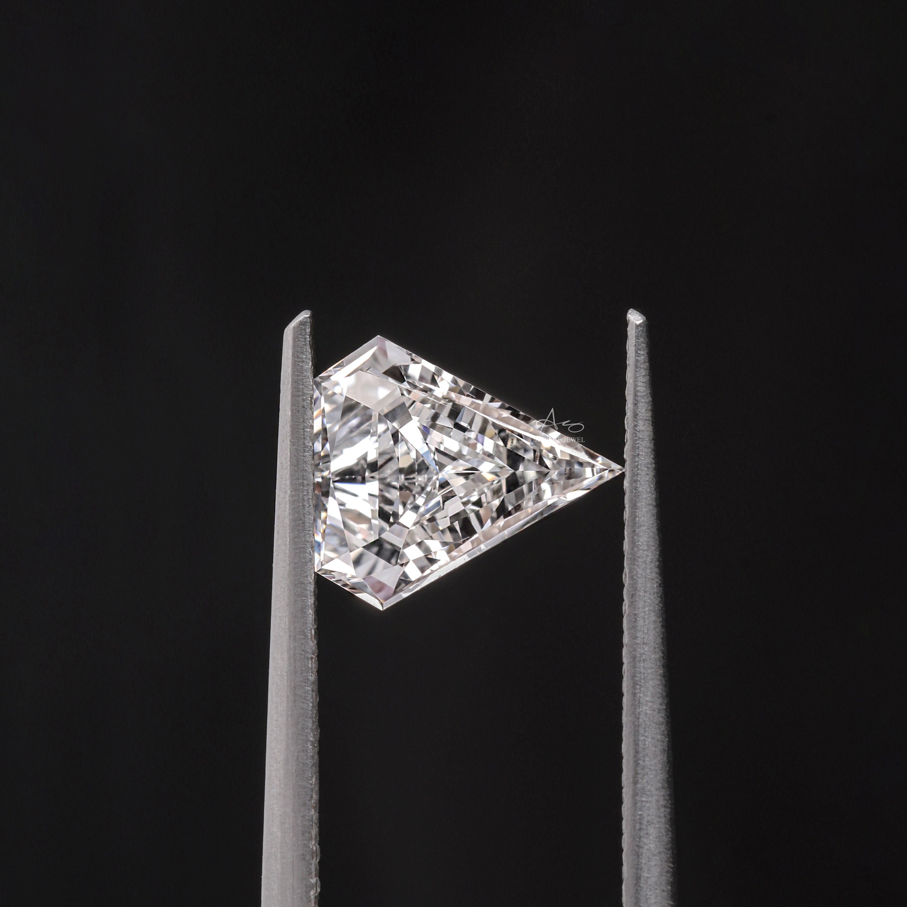 Shield Cut Lab Grown Diamond Ecofriendly Diamond for Engagement Ring ...