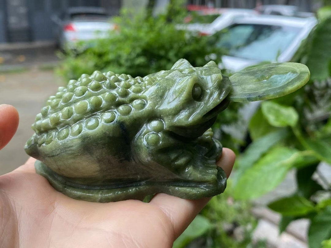 Natural Green Jade Money Frog, Feng Shui Fortune Coin Stone Crystal ...