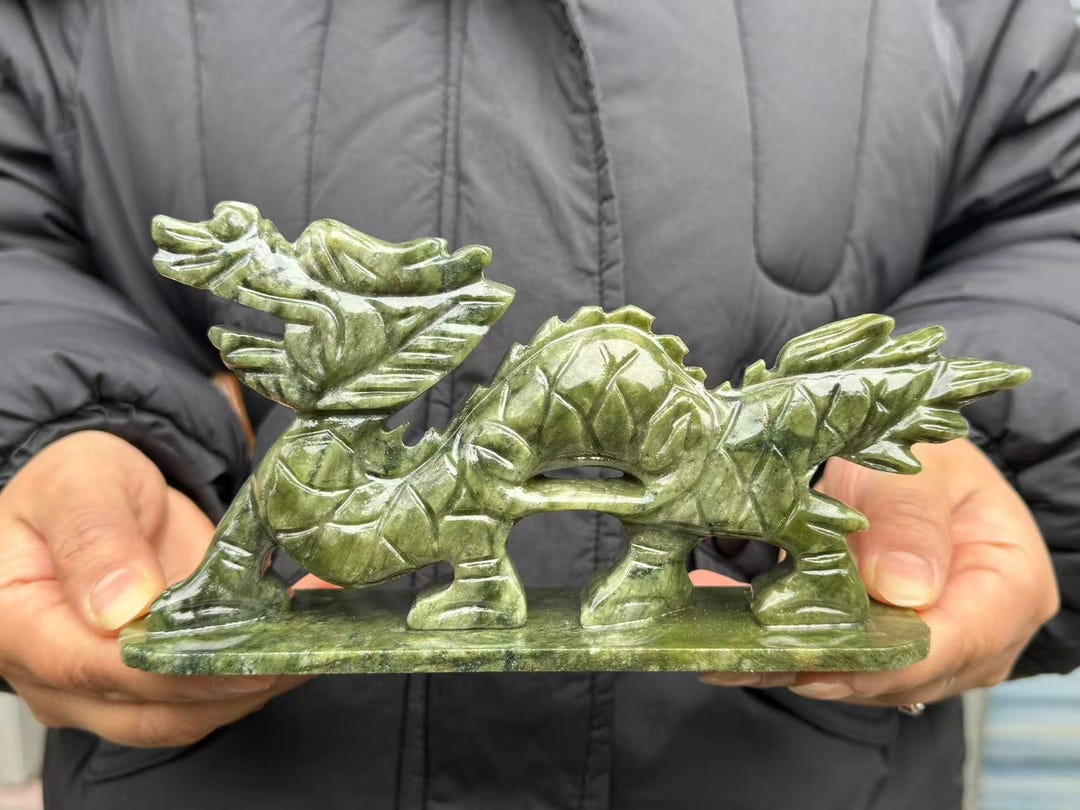 Natural Green Jade Dragon Statue, Fengshui Dragon Figure, Stone Hand ...