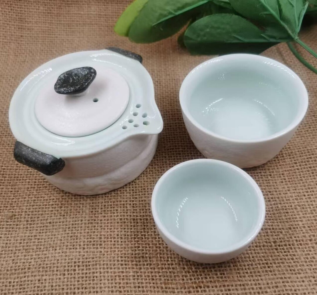Exquisite Set of 3, Travel Tea Set Yixing Zisha Tea Pot With Infuser ...