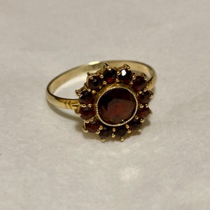 9kt Gold Ring With Genuin Garnet Stones , Stamped 333 - Etsy