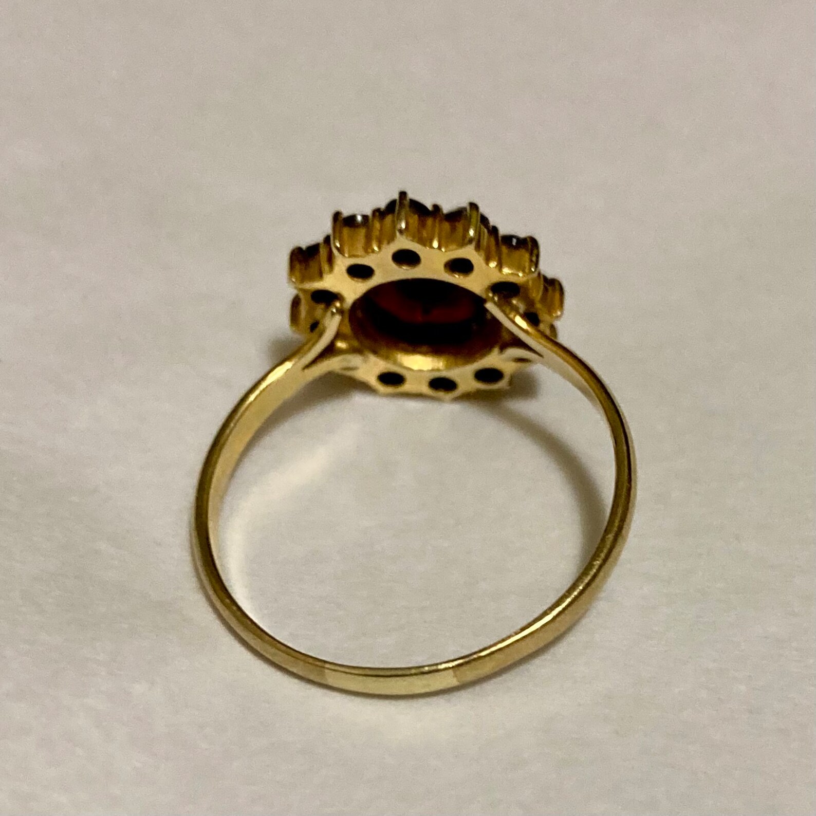 9kt Gold Ring With Genuin Garnet Stones , Stamped 333 - Etsy