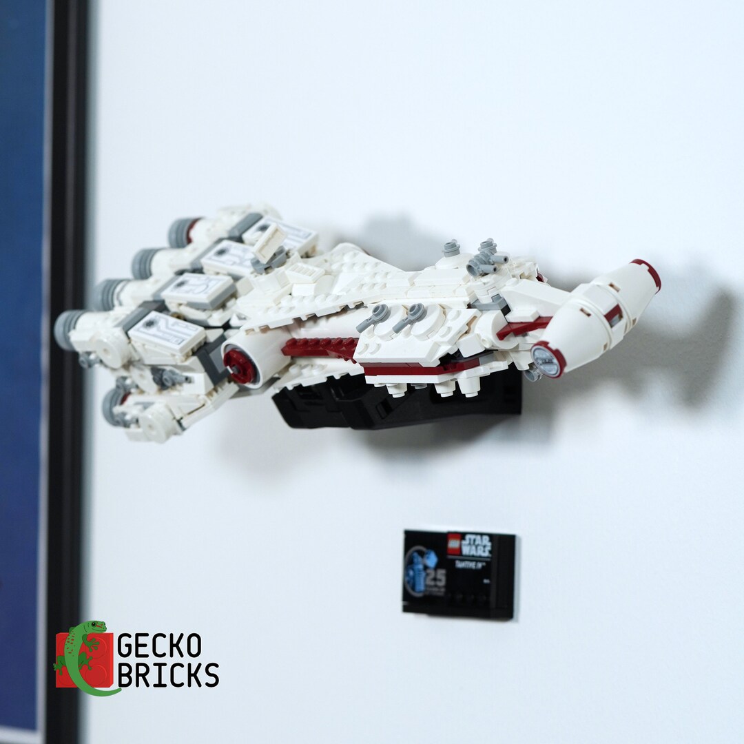 Gecko Bricks Wall Mount for LEGO Star Wars Tantive IV Midi Scale 75376 ...