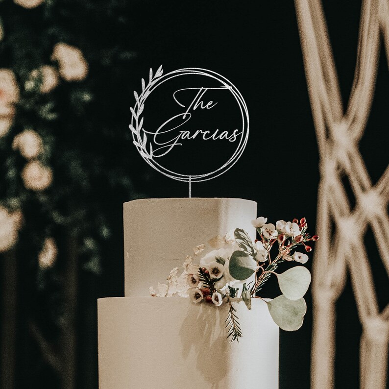 Flower Wreath Cake Topper, Mr and Mrs Cake Topper, Personalized Cake ...