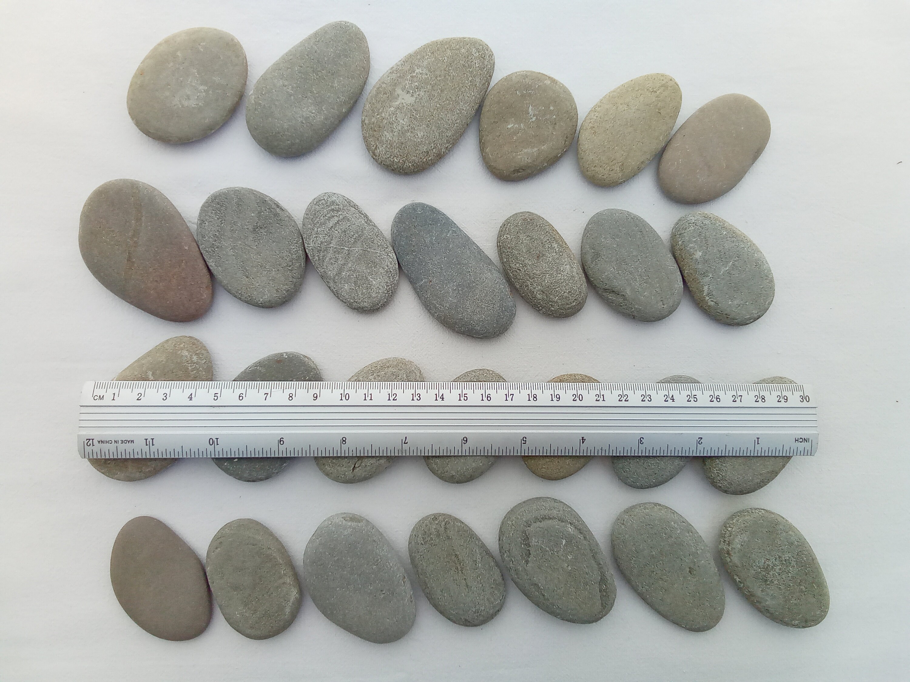 Large Sea Stones. Flat Sea Stones 50-75 Mm 1.96-2.95. - Etsy Canada