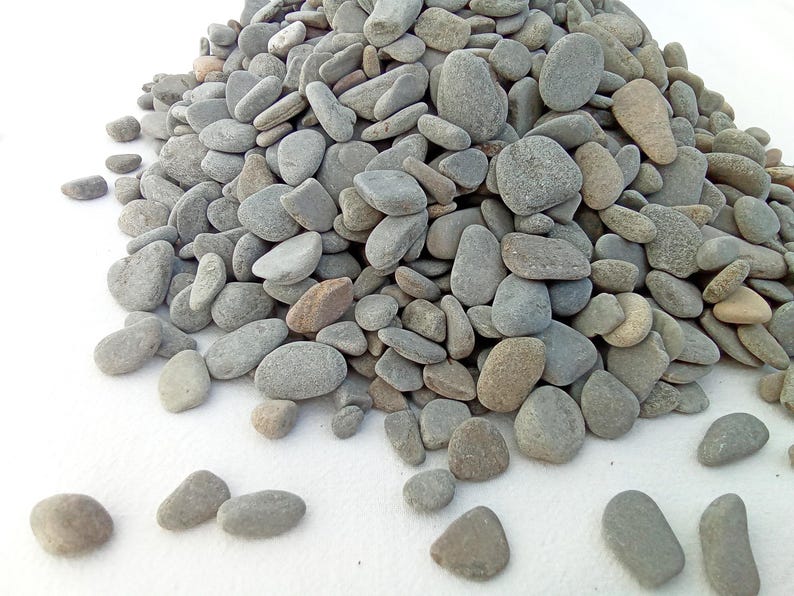 Small Tiny Sea Pebbles. Flat Sea Stones. Gray Beach Pebbles 0-30 Mm (0 ...