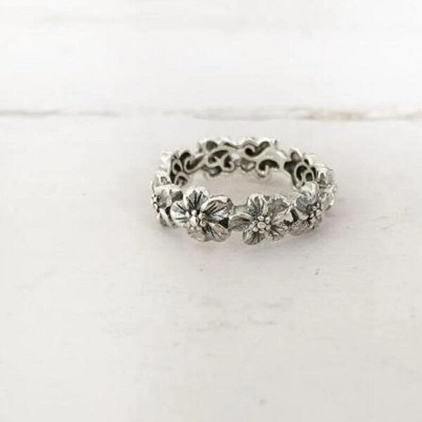 Silver Flower Ring - Etsy