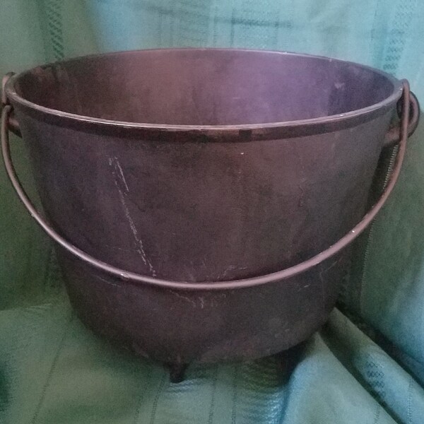 Shop 3 Leg Cast Iron Pot - Etsy