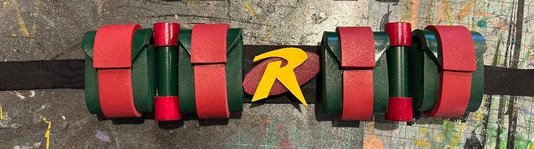 KIDS SIZE!! From Batman It's the Robin / Tim Drake Kids Size Red, Green ...
