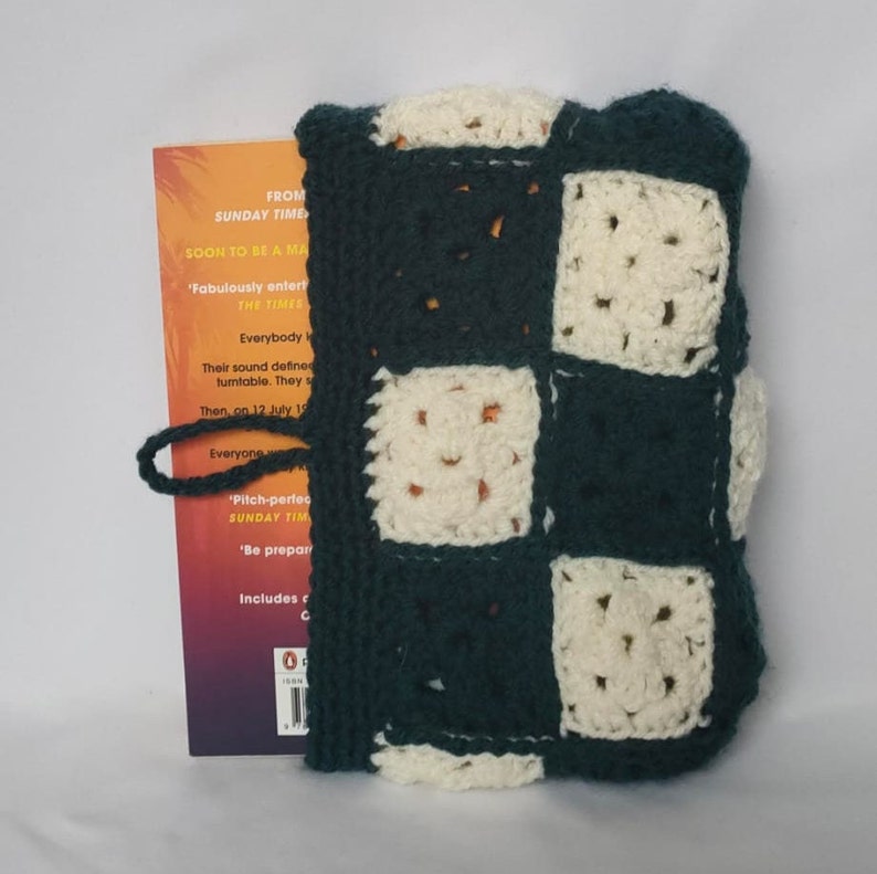 Crochet Pattern Granny Square Booksleeve - Etsy