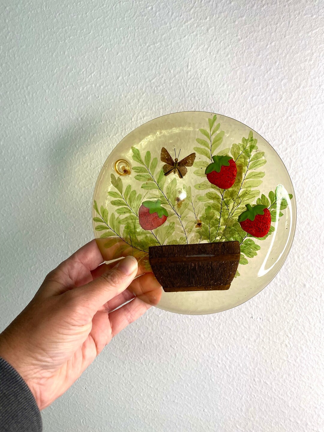 Vintage 70's Resin Trivet With Strawberries, Pressed Leaves and ...
